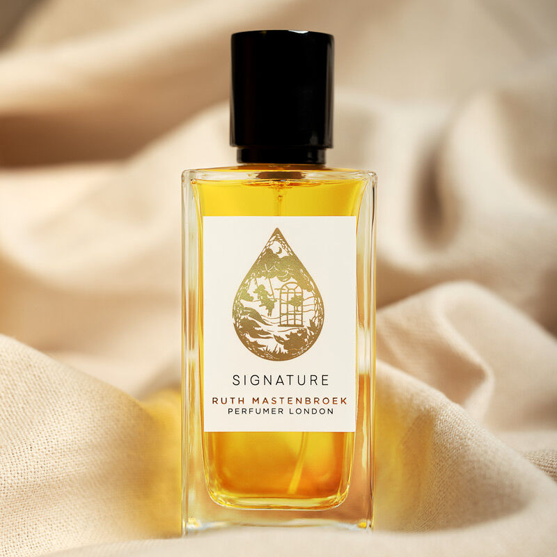 Signature Ruth Mastenbroek perfume - a fragrance for women 2010