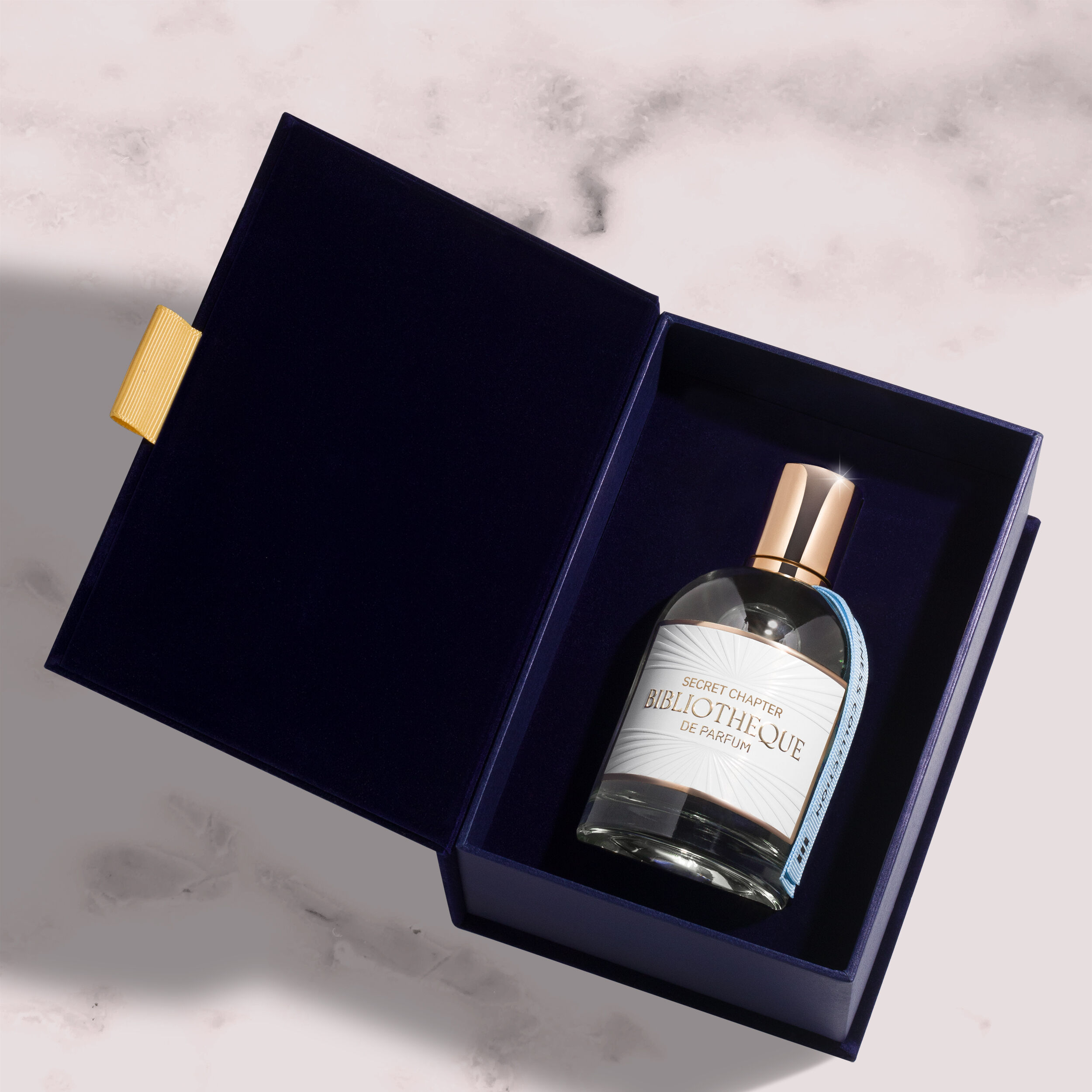 Secret Chapter Bibliothèque de Parfum عطر - a fragrance للجنسين