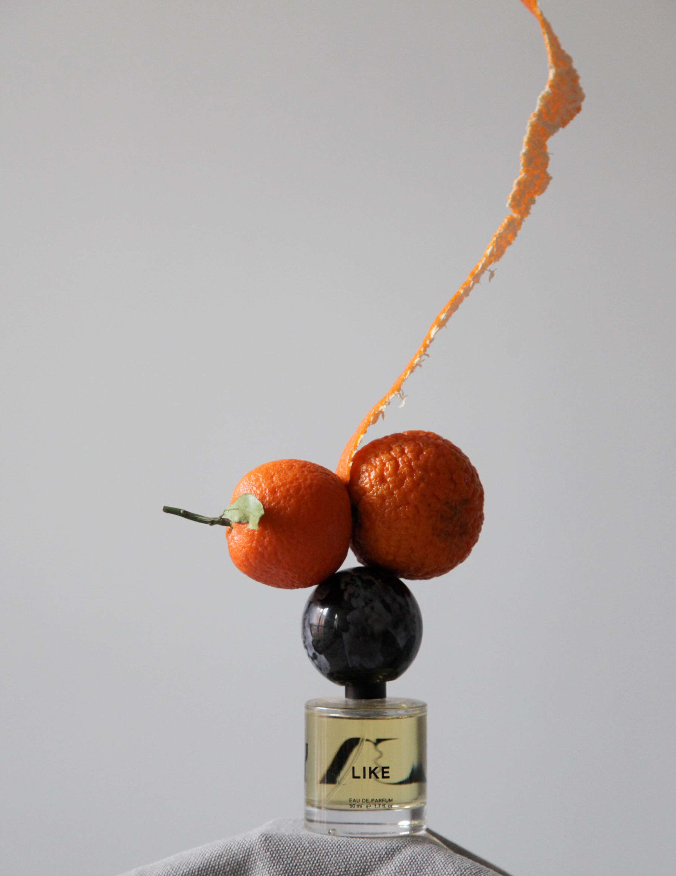 Like Frankly perfume - a new fragrance for women and men 2025