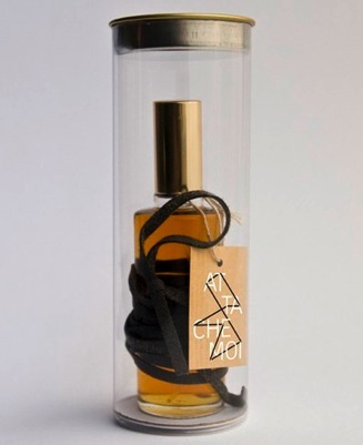 Attache-Moi ICONOFLY perfume - a fragrance for women and men 2009