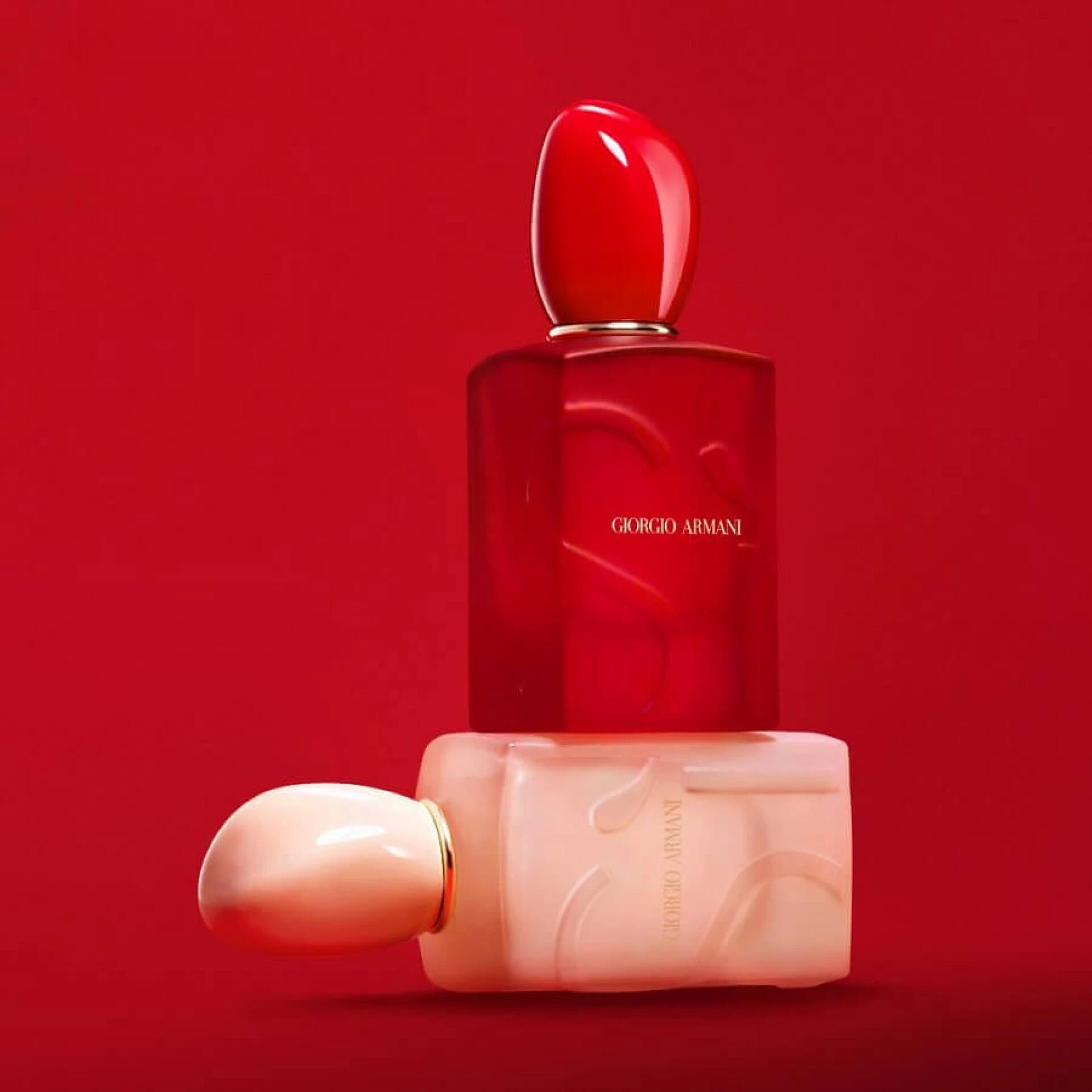 Sì Passione Red Bloom Giorgio Armani perfume - a new fragrance for ...