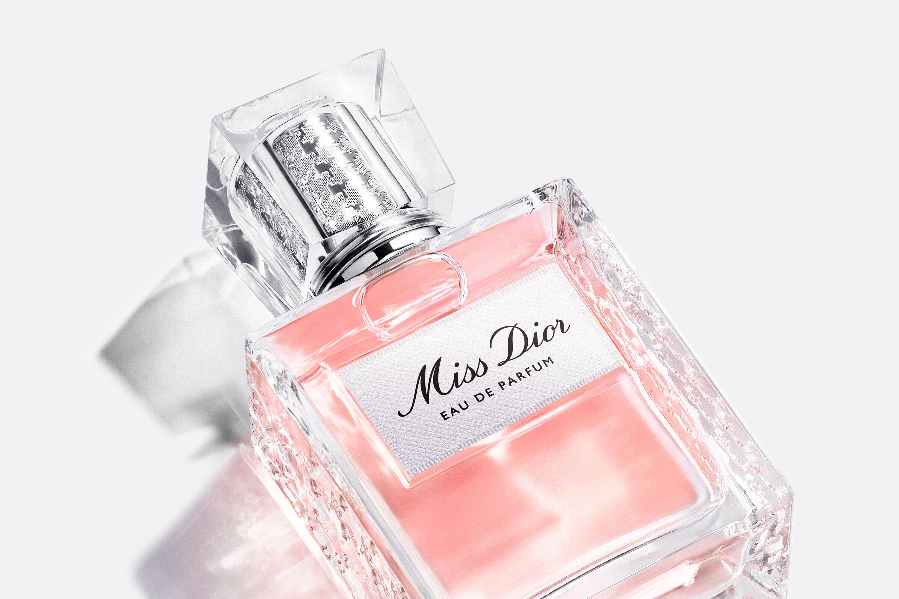 Miss Dior Eau de Parfum Roller-Pearl Dior perfume - a novo fragrância ...