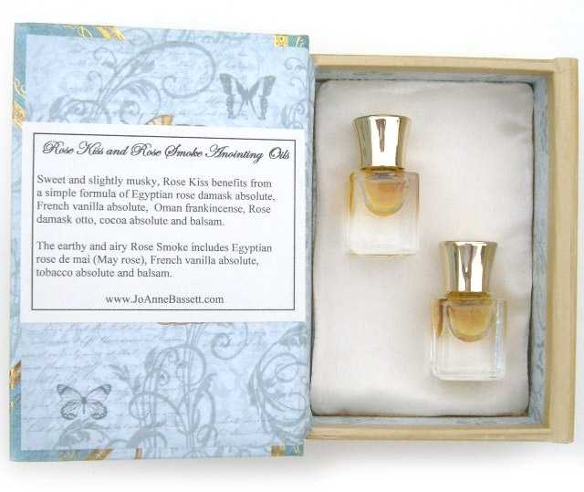 Rose Smoke JoAnne Bassett аромат — аромат для мужчин и женщин 2013