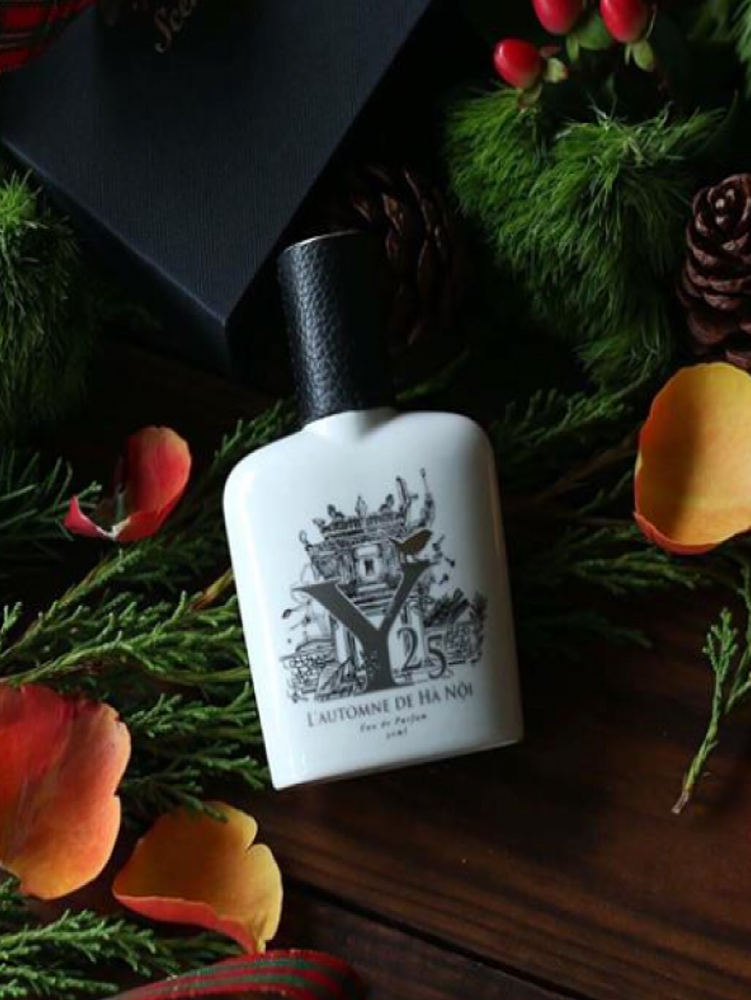 L'Automne De Hanoi Y25 perfume - a fragrância Compartilhável 2015