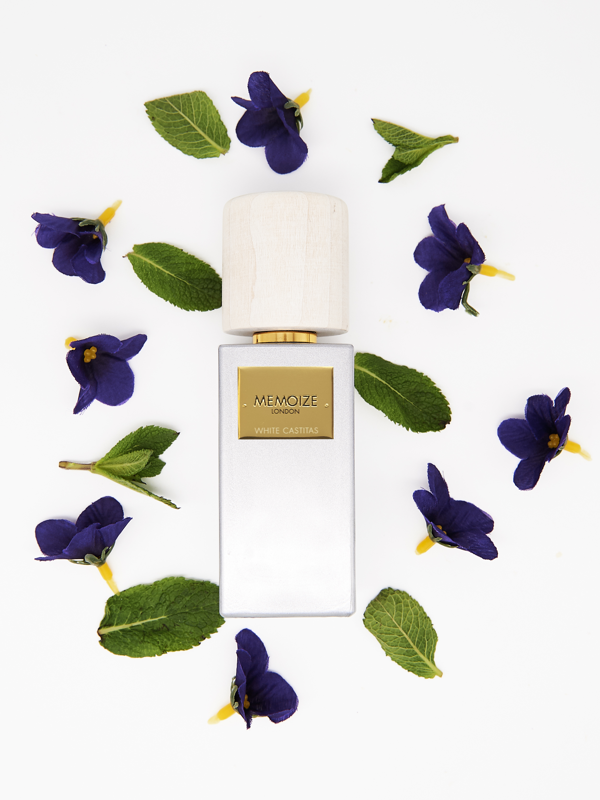White Castitas Memoize London عطر - a fragrance للجنسين 2019