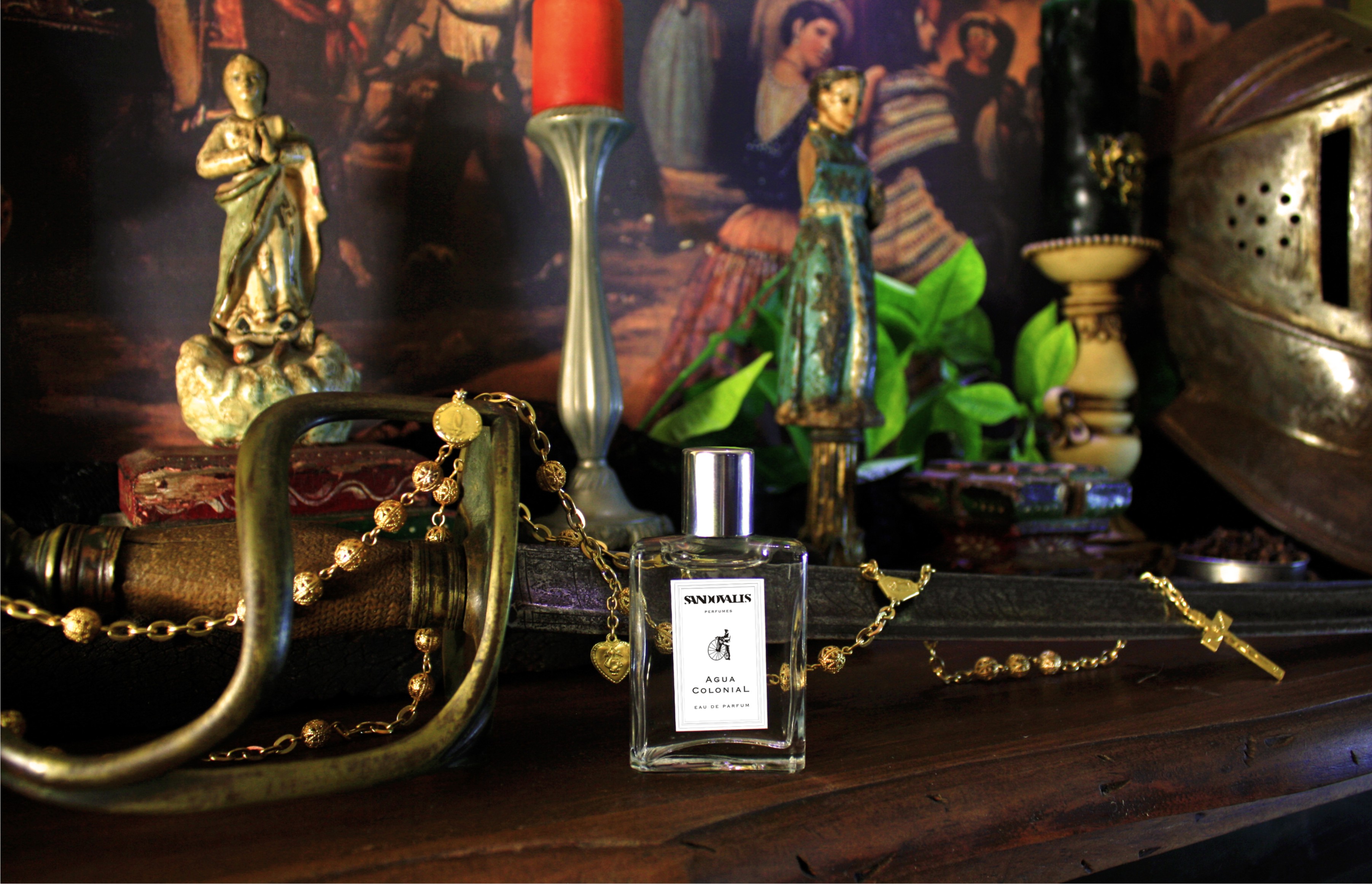 Agua Colonial Sandovalis perfume - a fragrância Compartilhável 2012