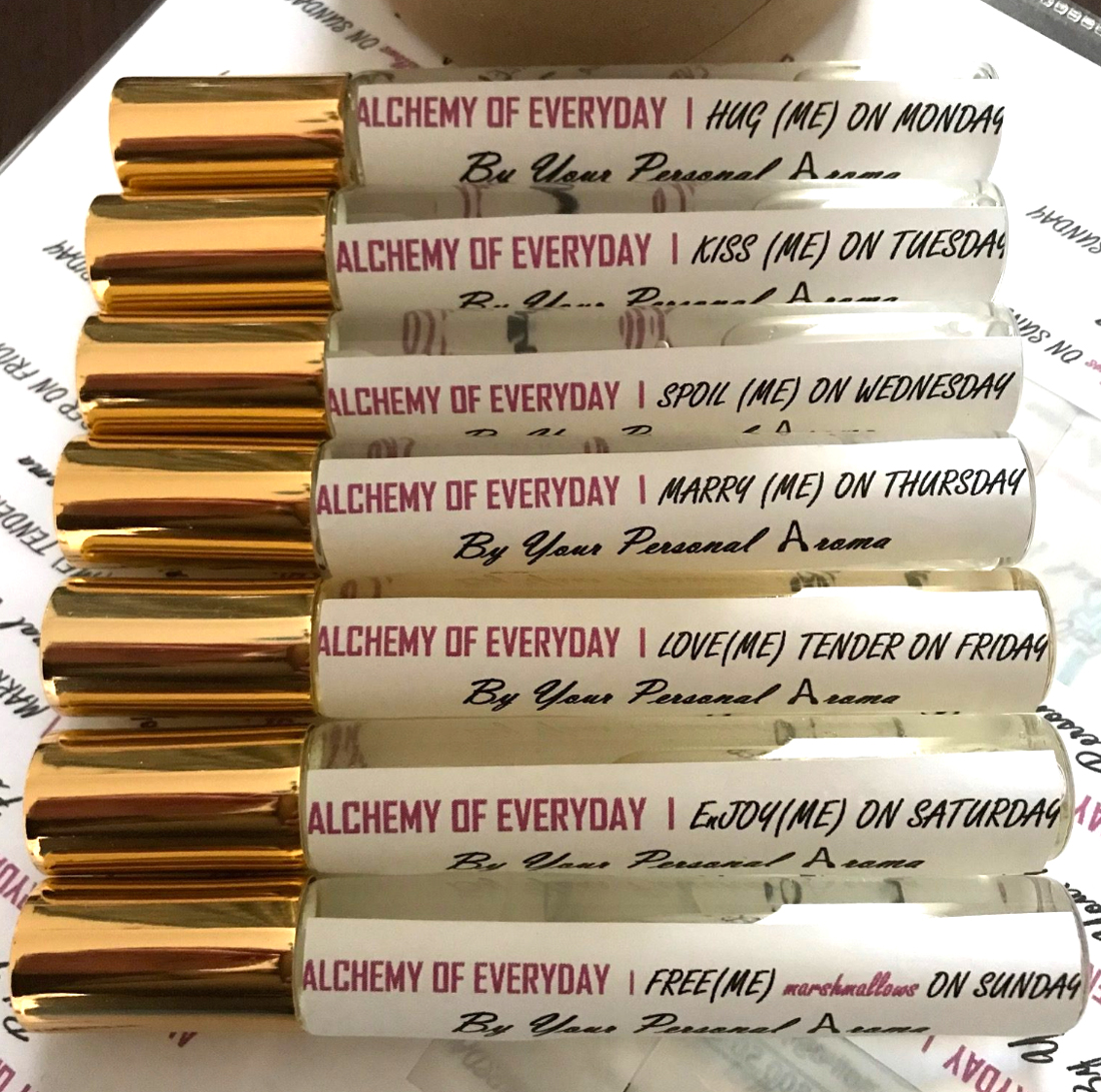 Hug (Me) On Monday All Your Personal Aroma perfume - a fragrância ...