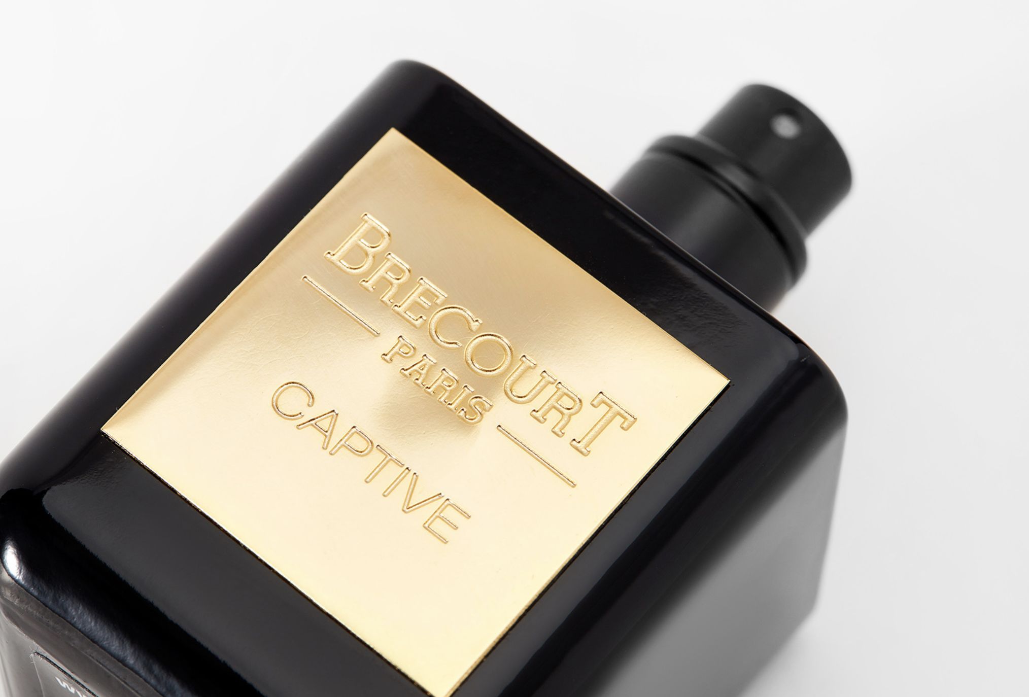 Captive Brecourt בושם - הינו ניחוח 2018 לנשים וגברים