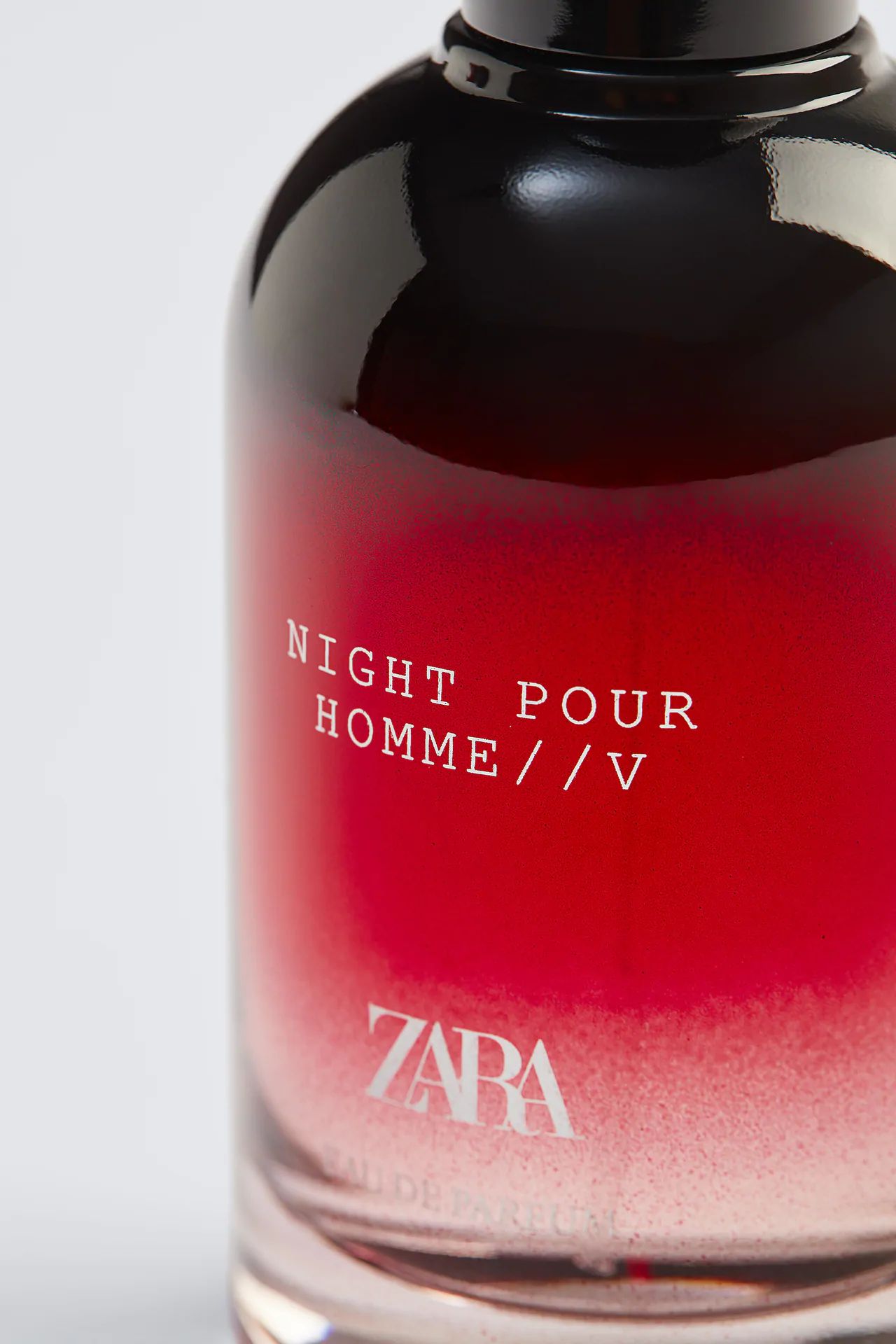 Night Pour Homme V Zara Colonia - una fragancia para Hombres 2020