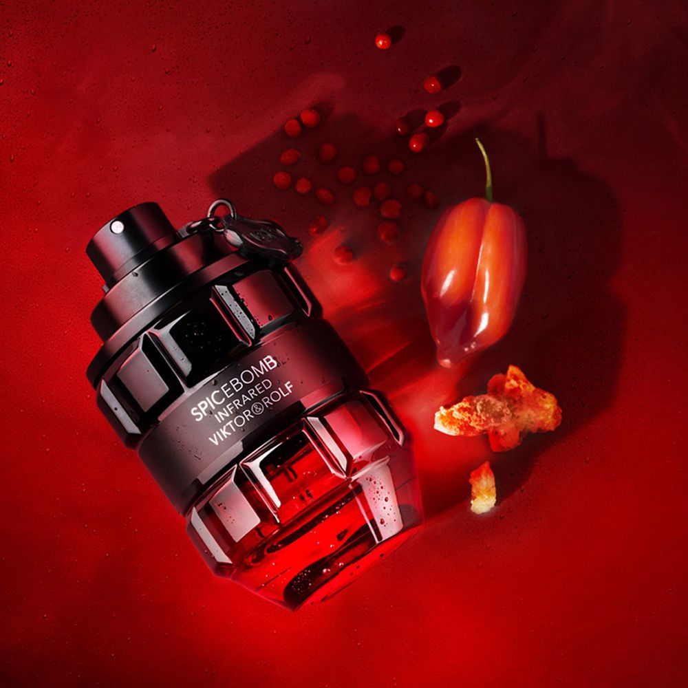 Spicebomb Infrared Viktor&Rolf colônia - a novo fragrância Masculino 2021