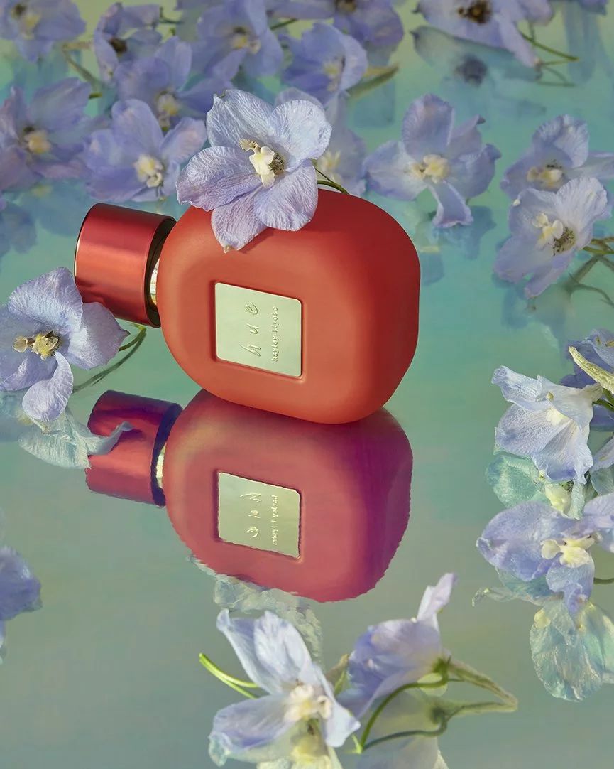 Hue Hayley Kiyoko perfume - a fragrance for women 2021