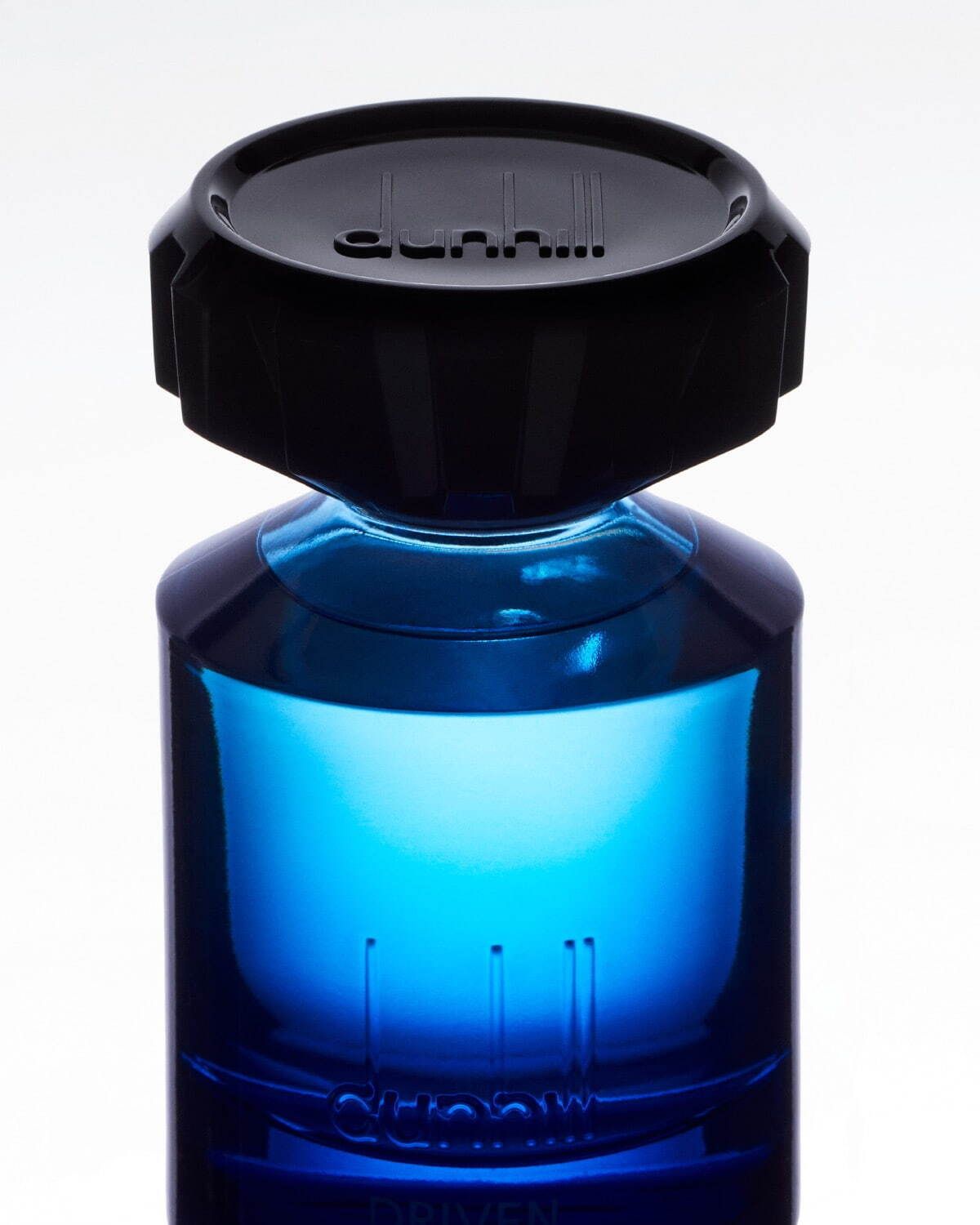 Driven Eau de Toilette Alfred Dunhill cologne - a fragrance for men 2021