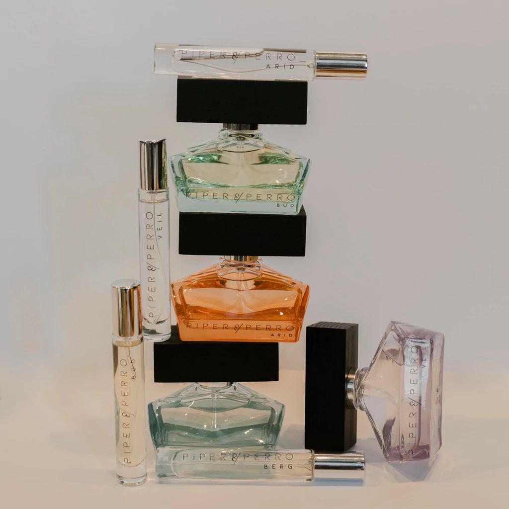 Berg Piper & Perro perfume - a fragrance for women and men 2018