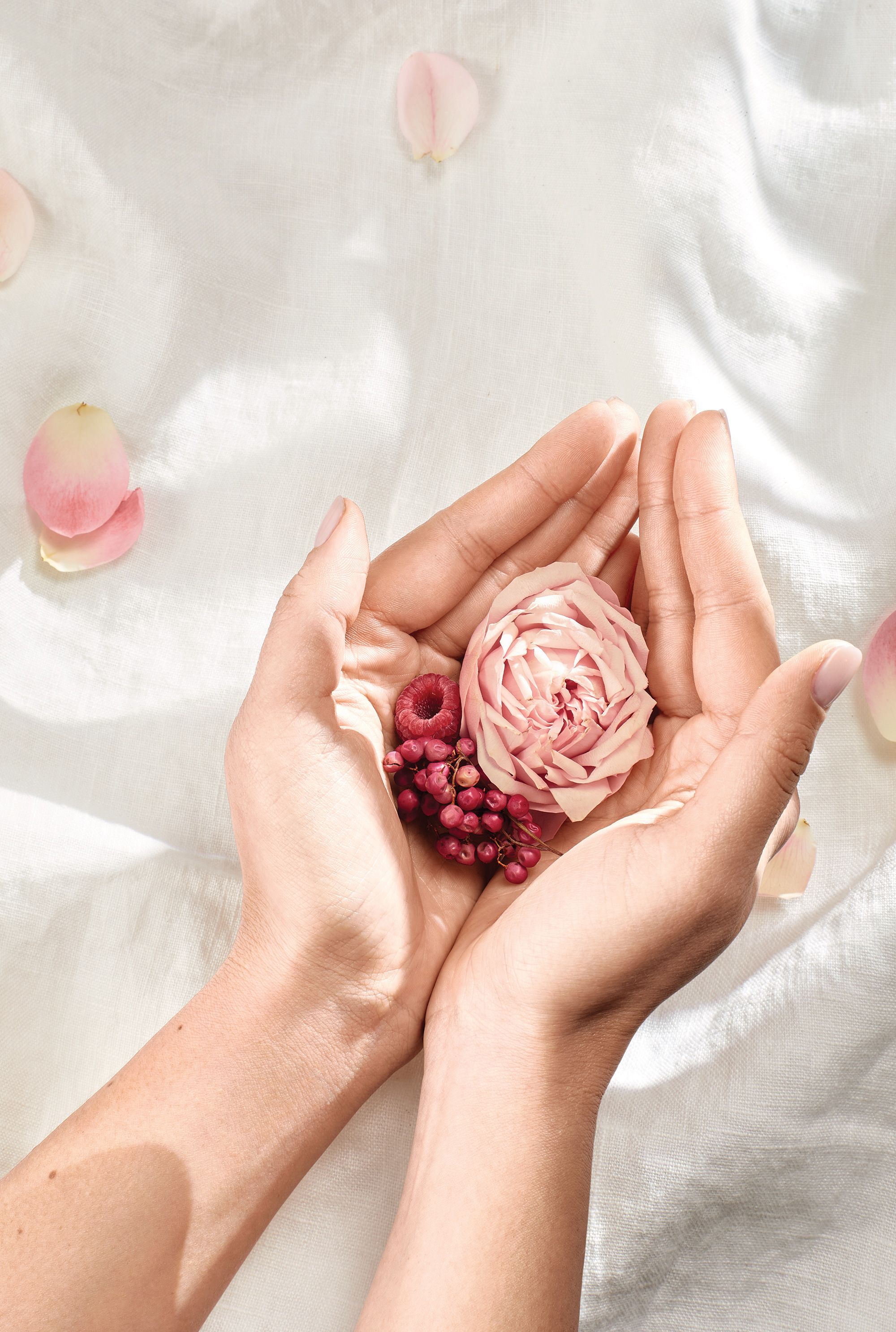 Pure Flower Hej:Pure perfume - a fragrance for women 2022