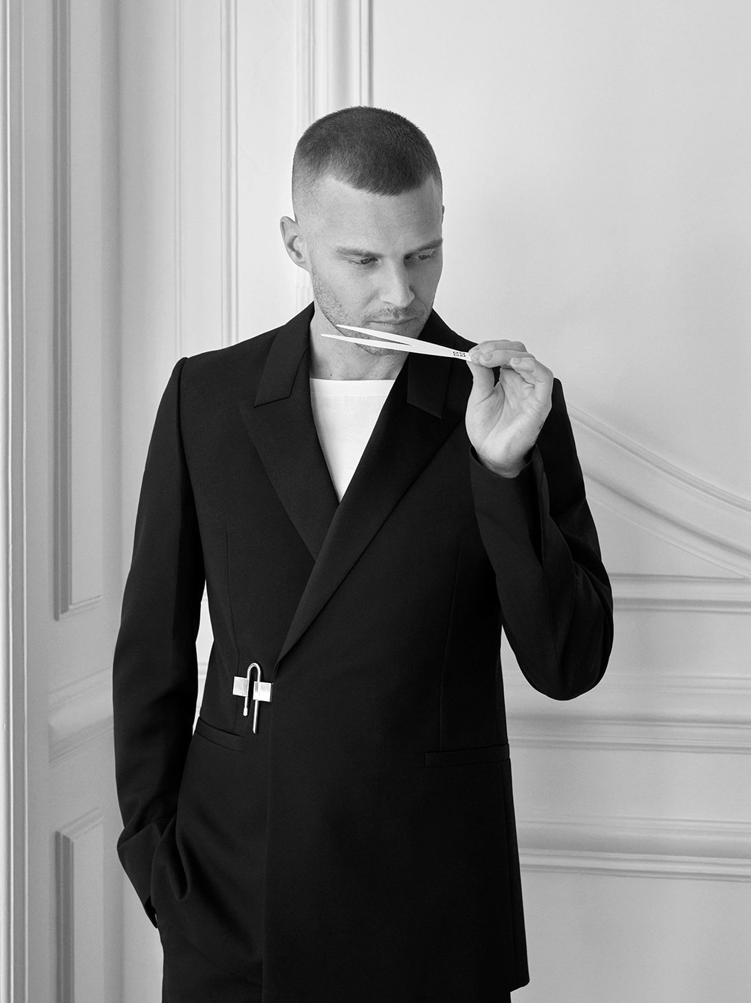 MMW Givenchy perfume - a fragrance for women and men 2022