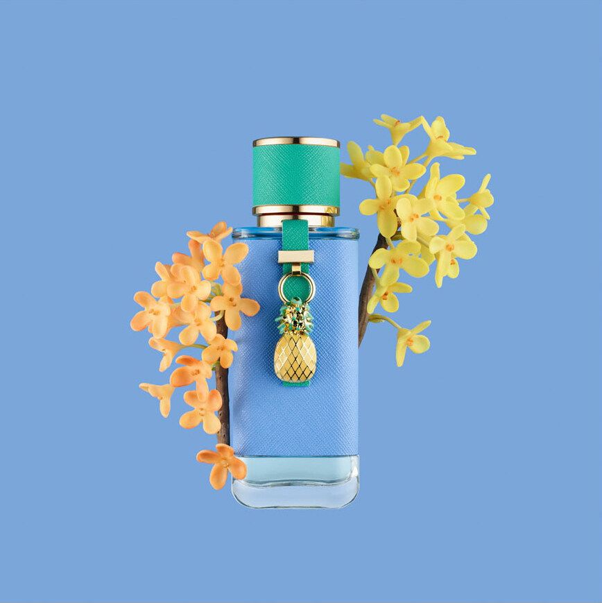 Mad World Carolina Herrera perfume - a new fragrance for women 2022