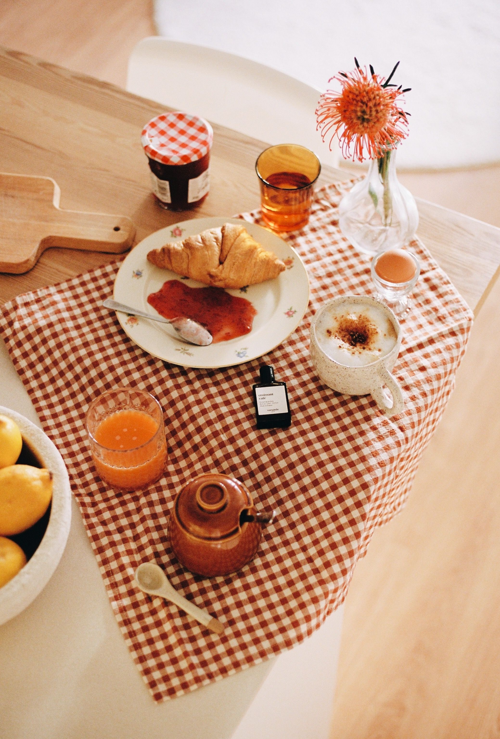 Croissant Café Versatile Paris perfume - a new fragrance for women and ...