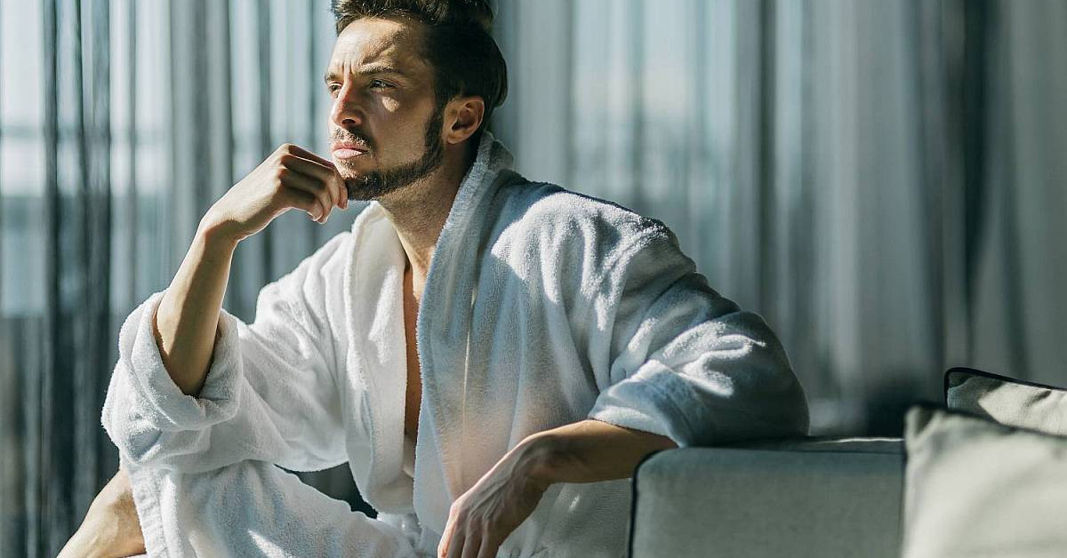 Men In Robes ~ Columns