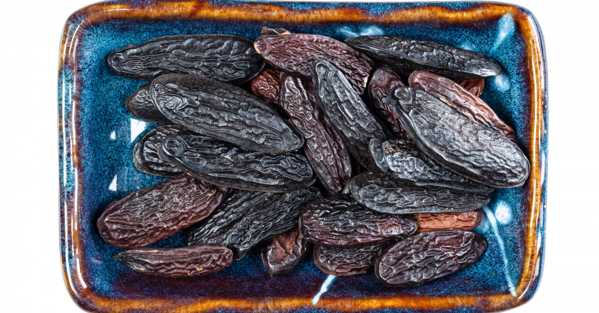 Cumaru - The Black and Fragrant Seed of Desires ~ Raw Materials