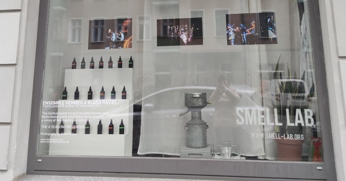 Smell Lab Berlin Opens a 2-Day Perfume Course ~ Art Books Events