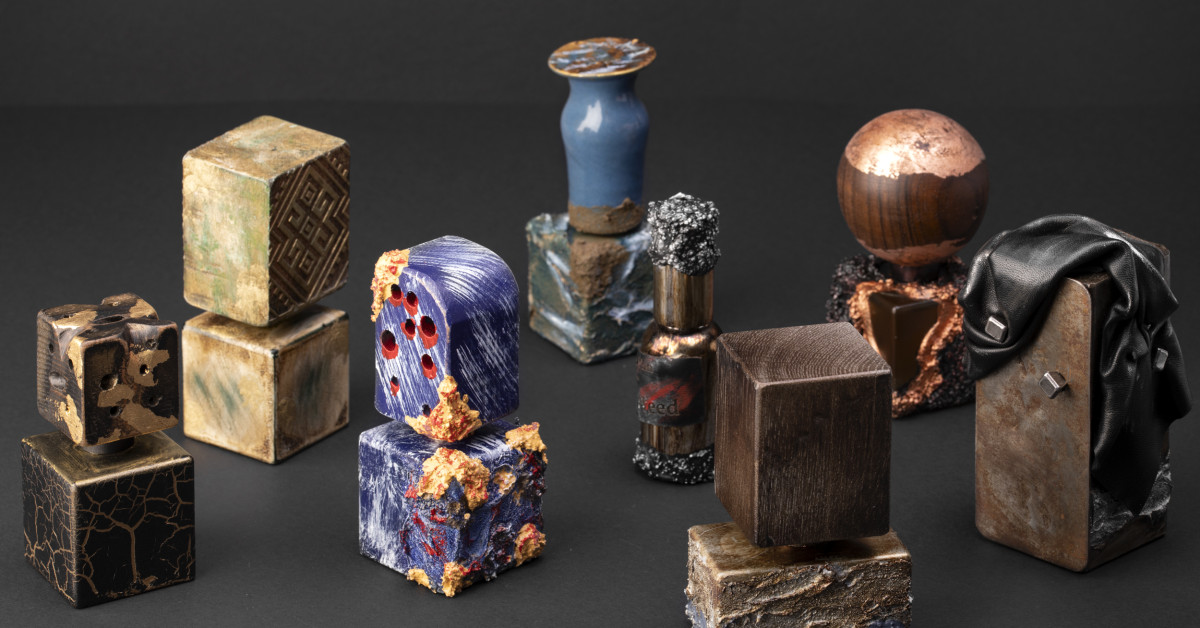 Romanian Olfactive Art: Adi ale Van ~ Columns