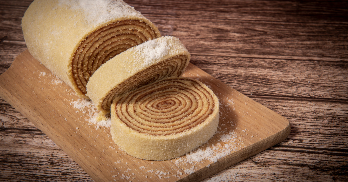 Light, Buttery, and Filled With Candy: Bolo de Rolo ~ Flavour Fusions
