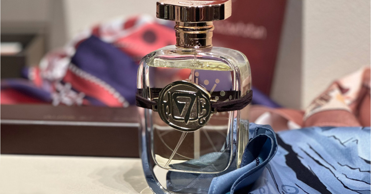 7 As A Constant by AURA of KAZAKHSTAN Perfumes ~ Art Books Events