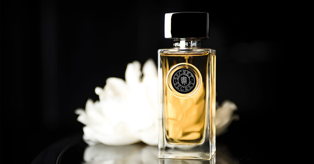 Secret by Arte Profumi: All Shades of Apple ~ Fragrance Reviews