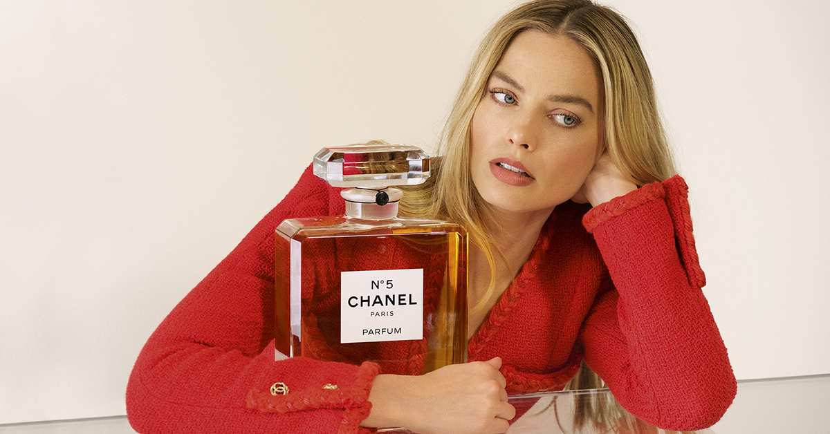 Margot Robbie: The New Face of CHANEL No.5 ~ Perfume Ads