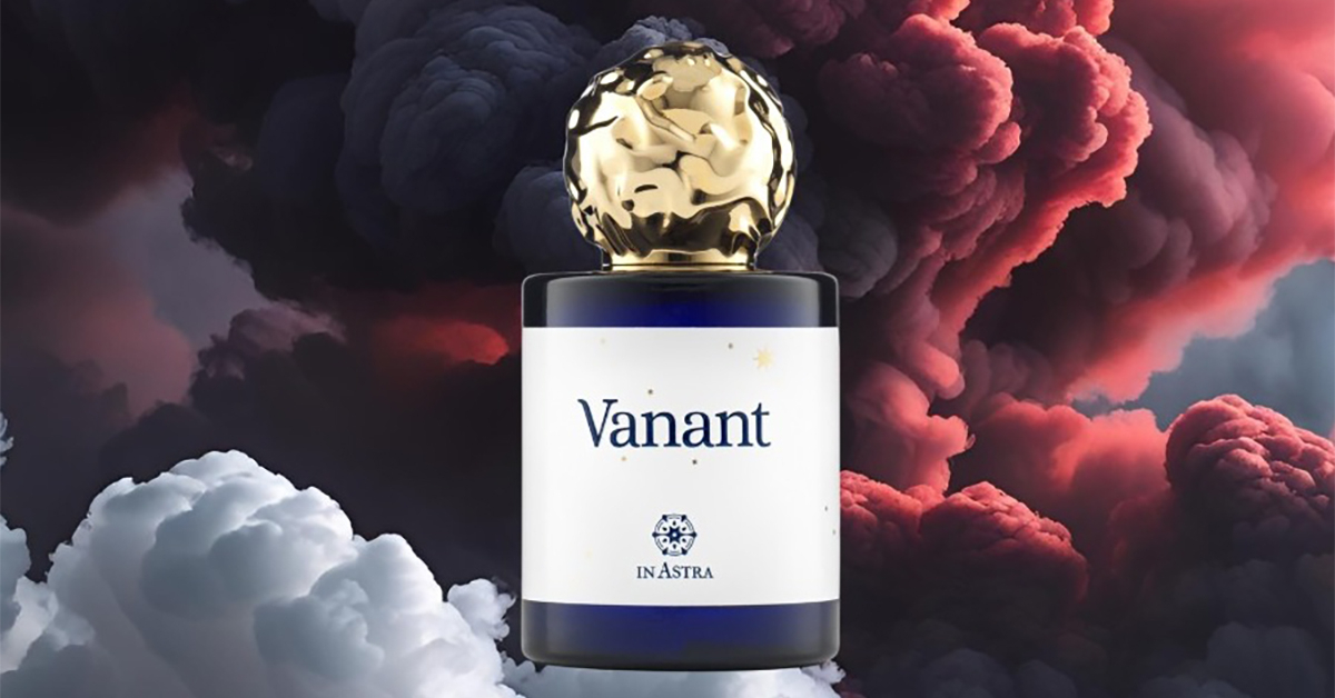 Vanant In Astra: A Dark, Fiery Rose ~ Fragrance Reviews