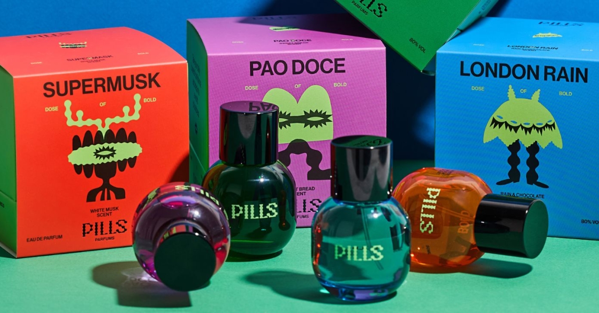 Pills Parfums: Blue or Red? ~ Fragrance Reviews