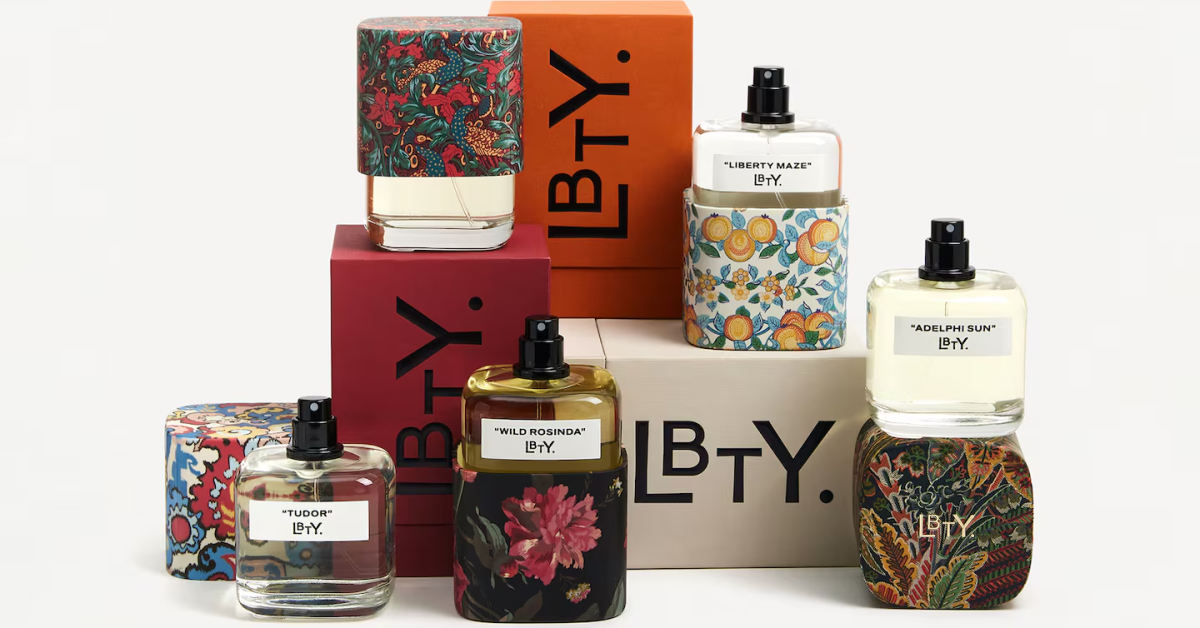 Vine Thief من Liberty London: لب الفراولة المطهي والمخبوز داخل كعكة ...