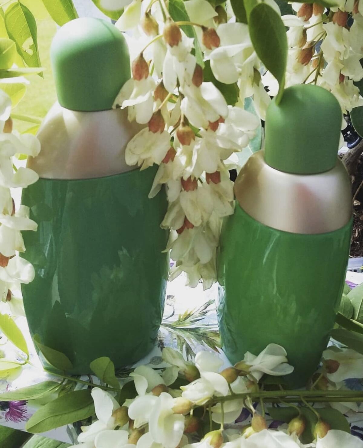 Eden Cacharel perfume - a fragrance for women 1994