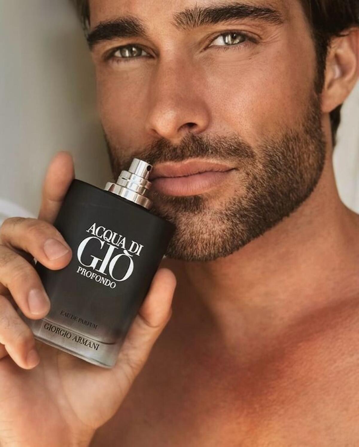 Acqua di Giò Profondo Giorgio Armani cologne - a fragrance for men 2020