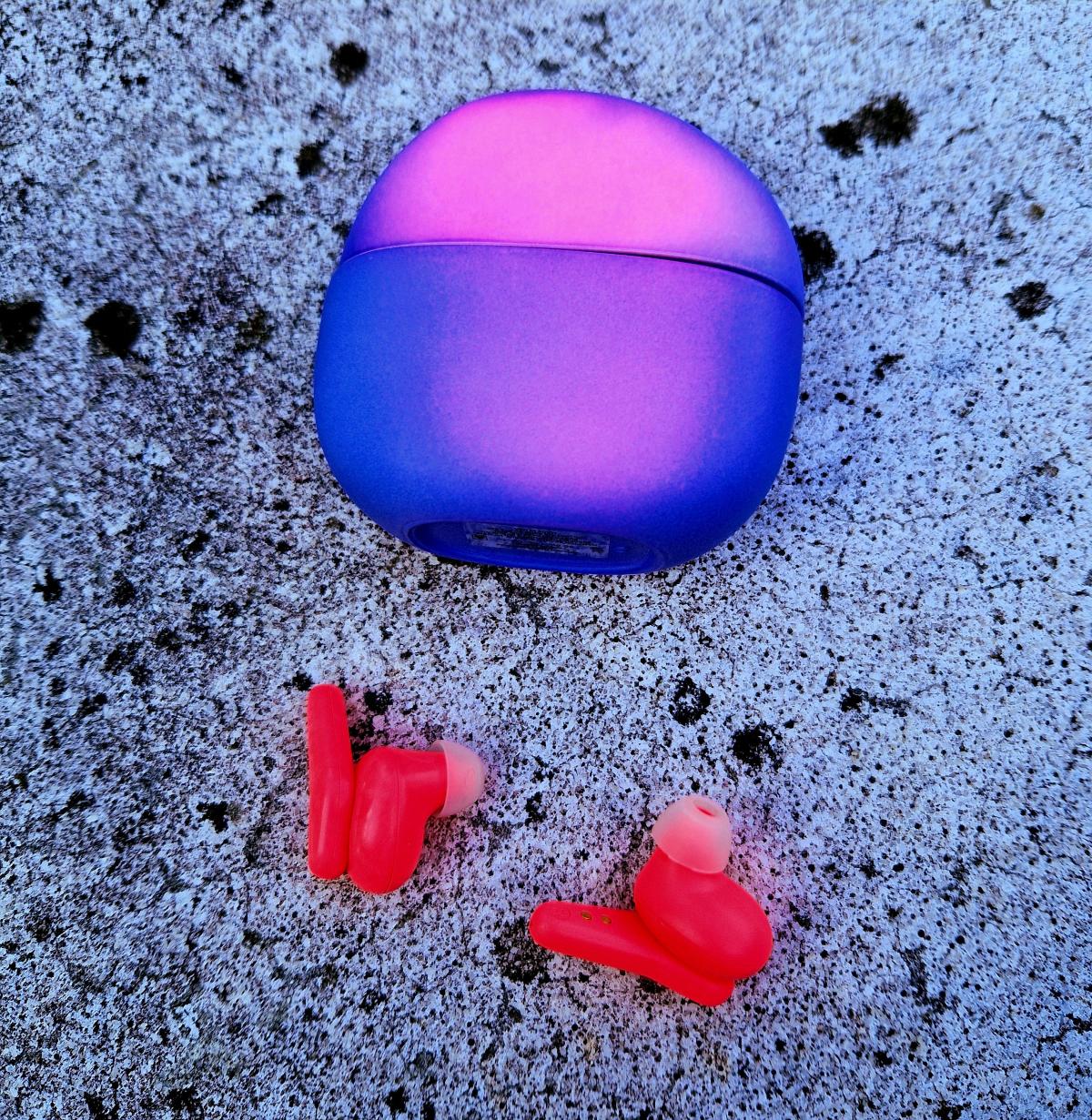 Happy AF Addison Rae perfume - a new fragrance for women 2023