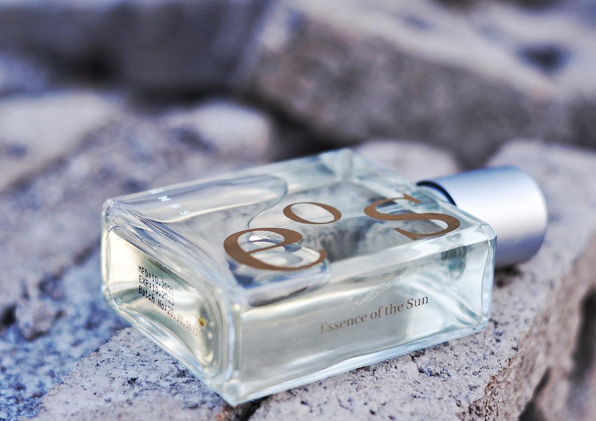 Essence of the Sun EOS HMNS perfume - a fragrance for women 2020