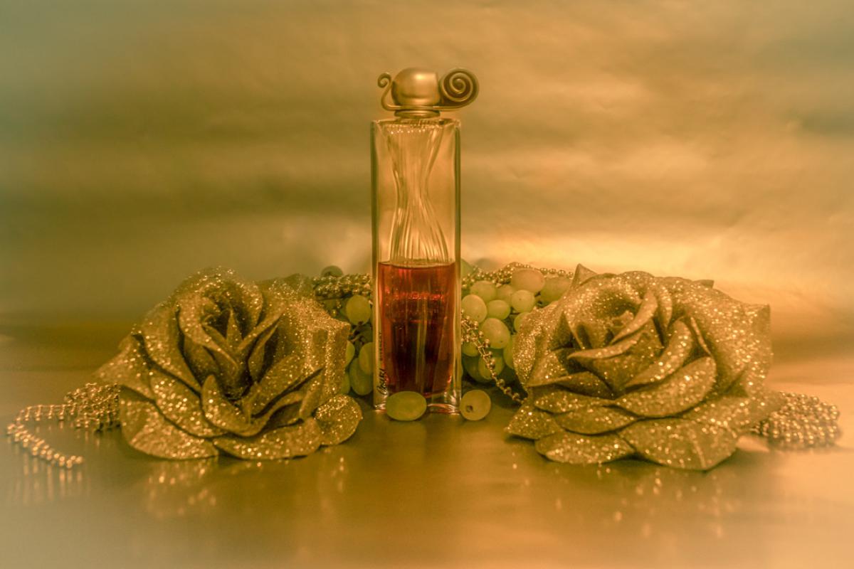 Organza Givenchy perfume - a fragrance for women 1996