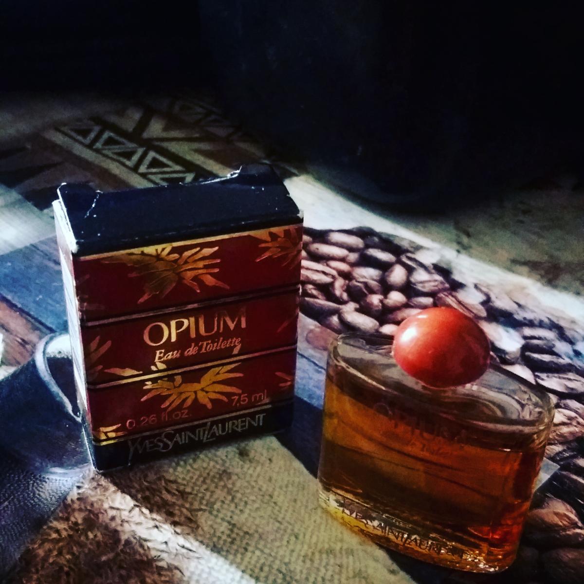 Opium Parfum Yves Saint Laurent perfume - a fragrance for women 1977