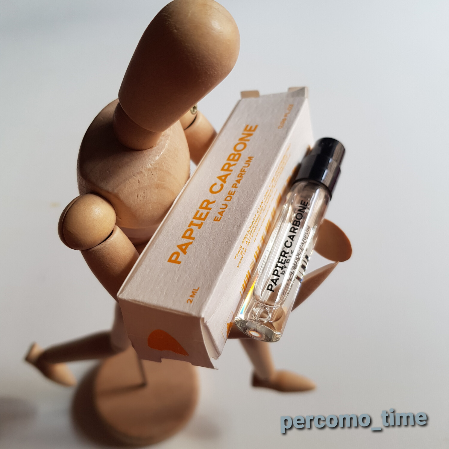 Papier Carbone Ormaie perfume - a fragrance for women and men 2018