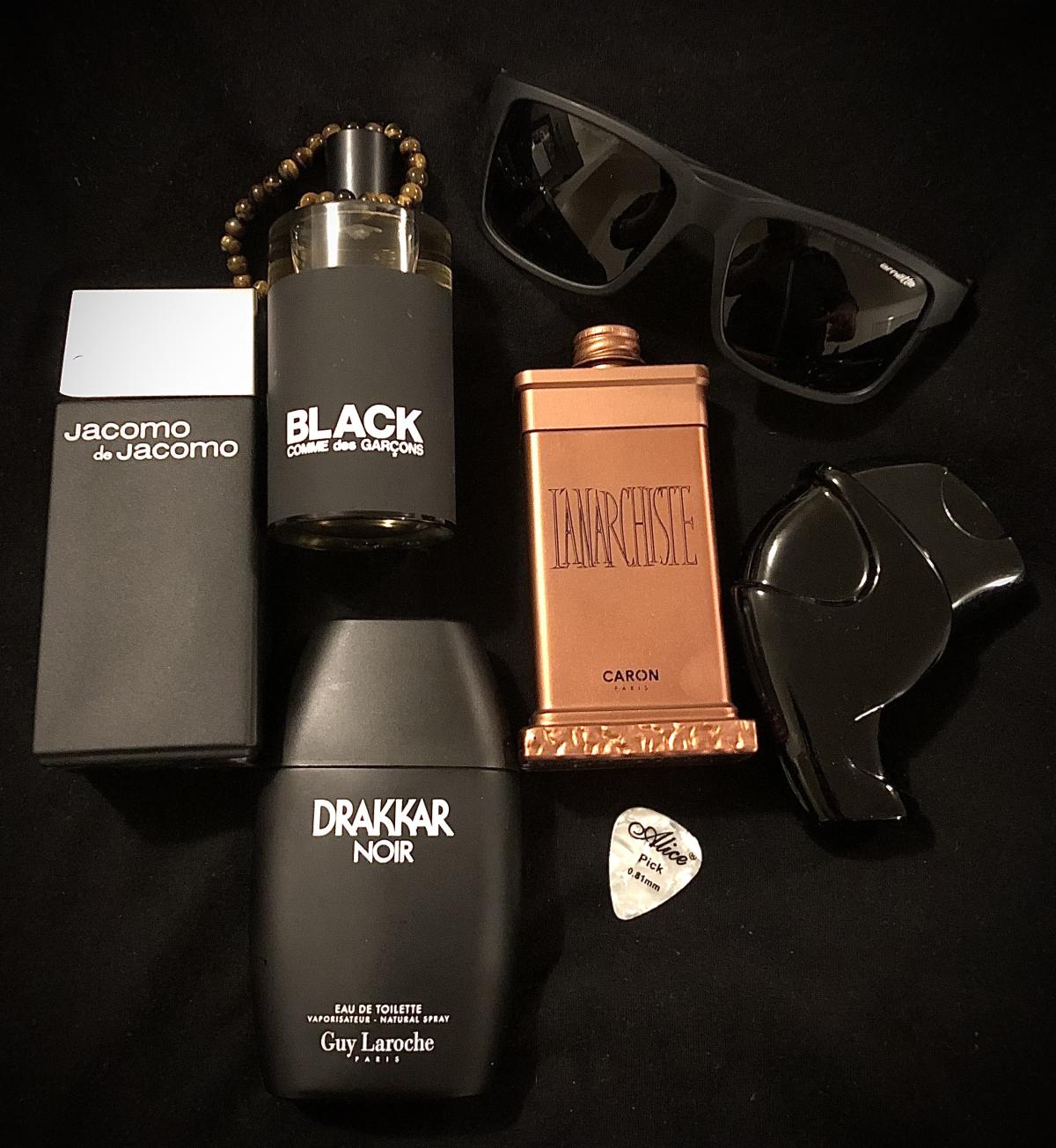 Drakkar Noir Guy Laroche cologne - a fragrance for men 1982