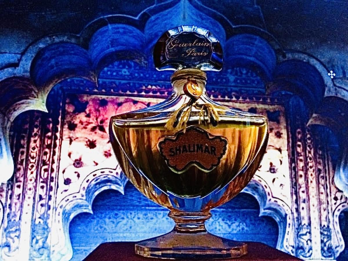 Shalimar Parfum Guerlain perfume - a fragrance for women 1925