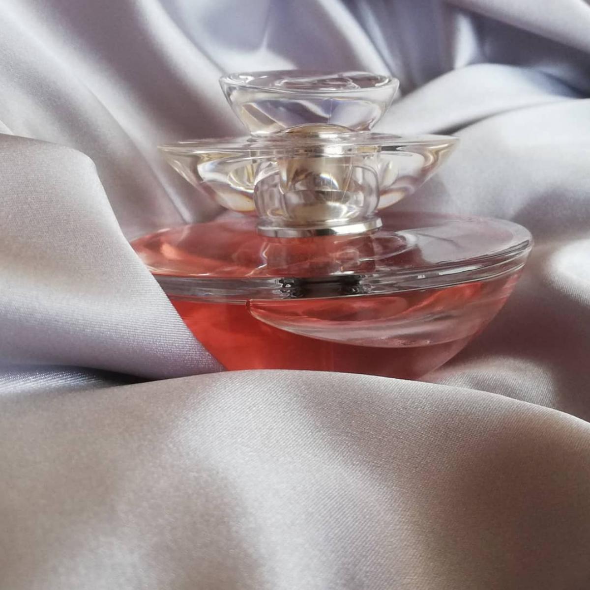 Insolence Guerlain perfume - a fragrance for women 2006