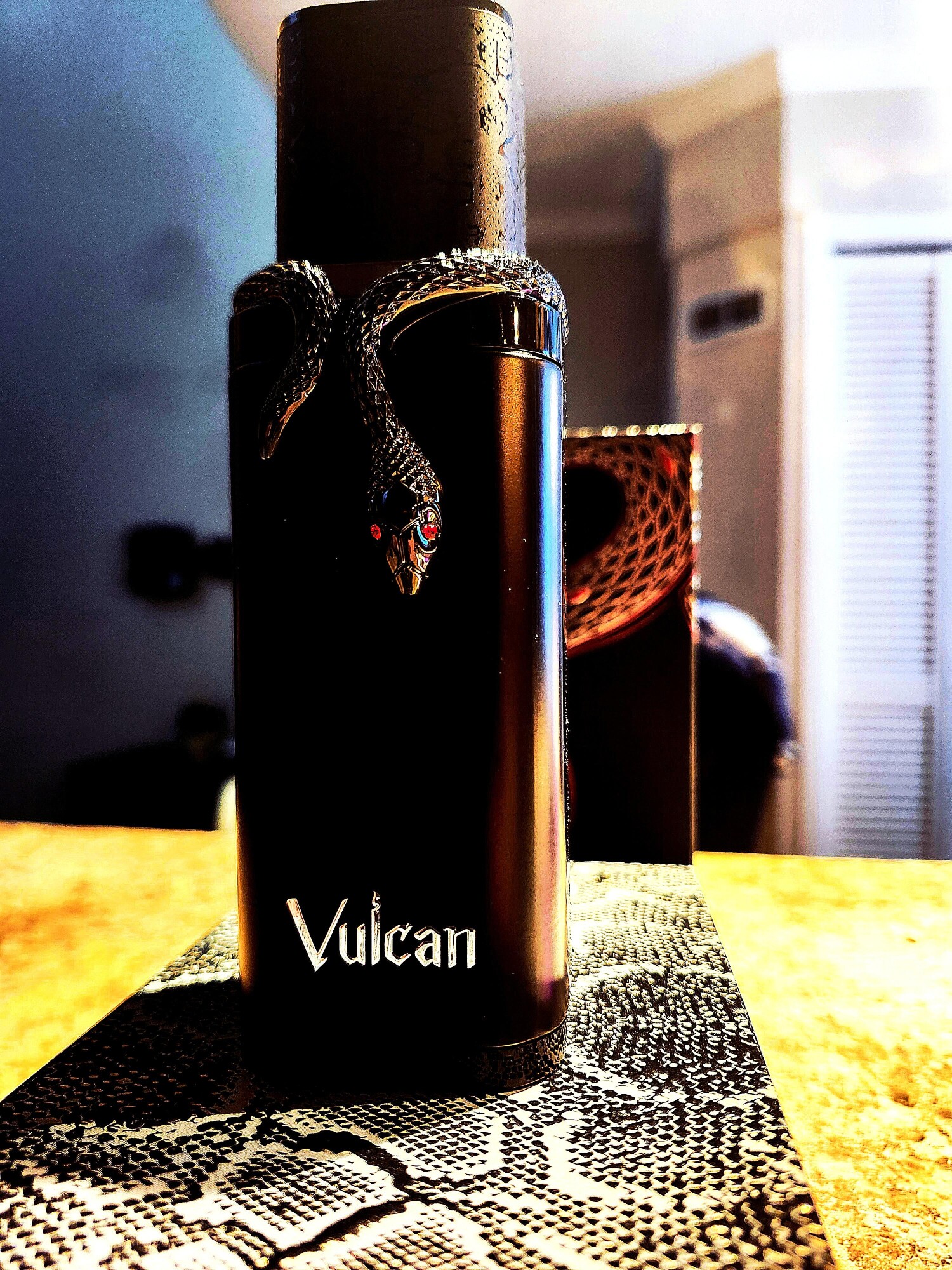 Vulcan Black Friday French Avenue Colonia - una nuevo fragancia para ...