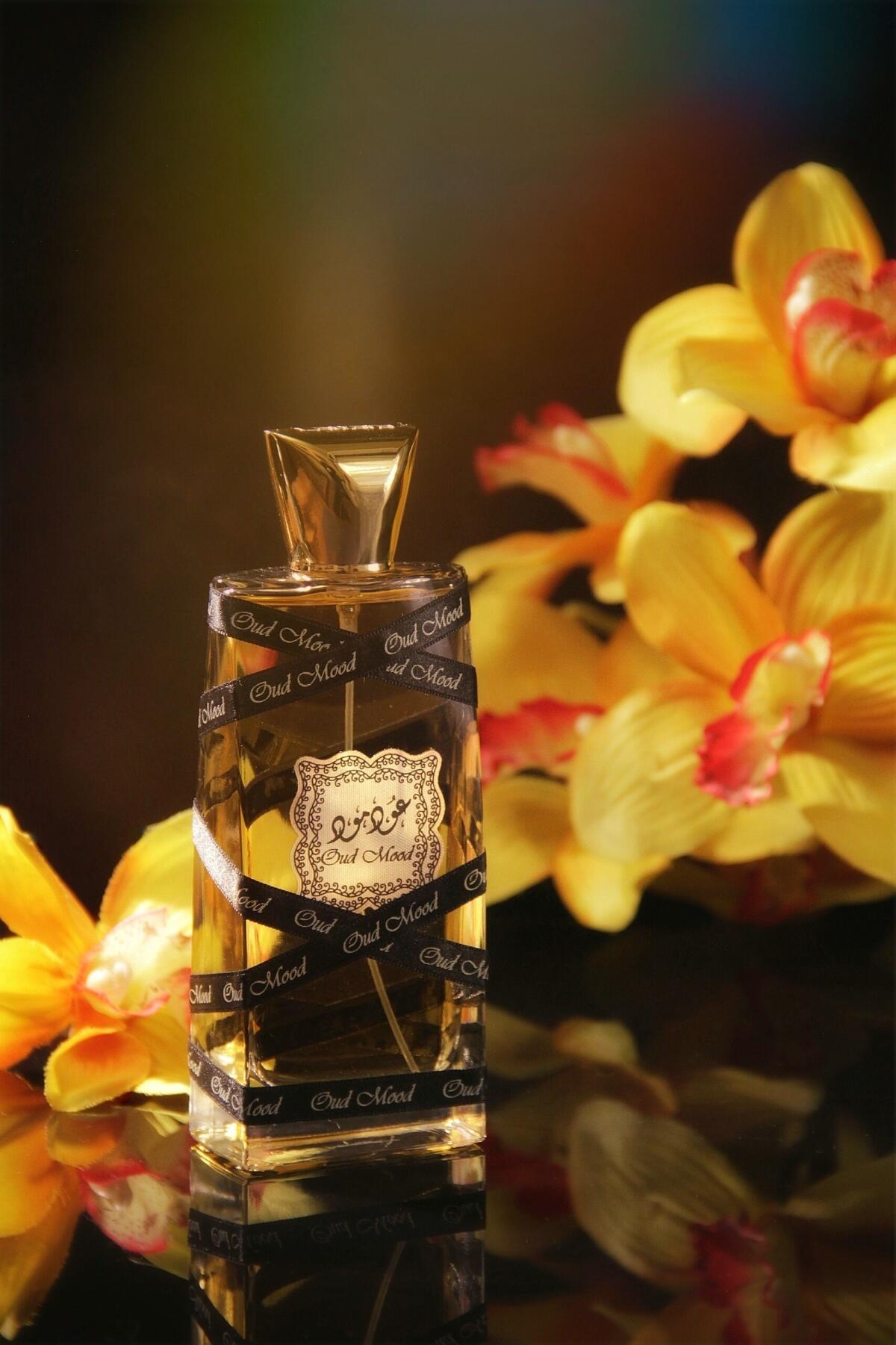 Oud Mood Lattafa Perfumes perfume - a fragrance for women and men