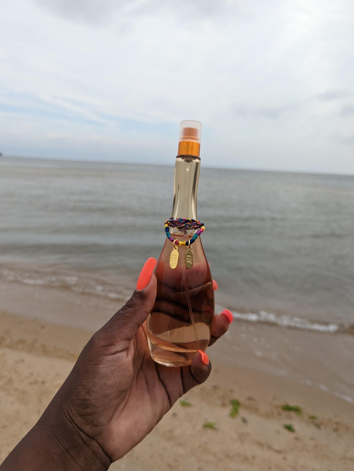 Miami Glow Jennifer Lopez perfume - a fragrance for women 2005