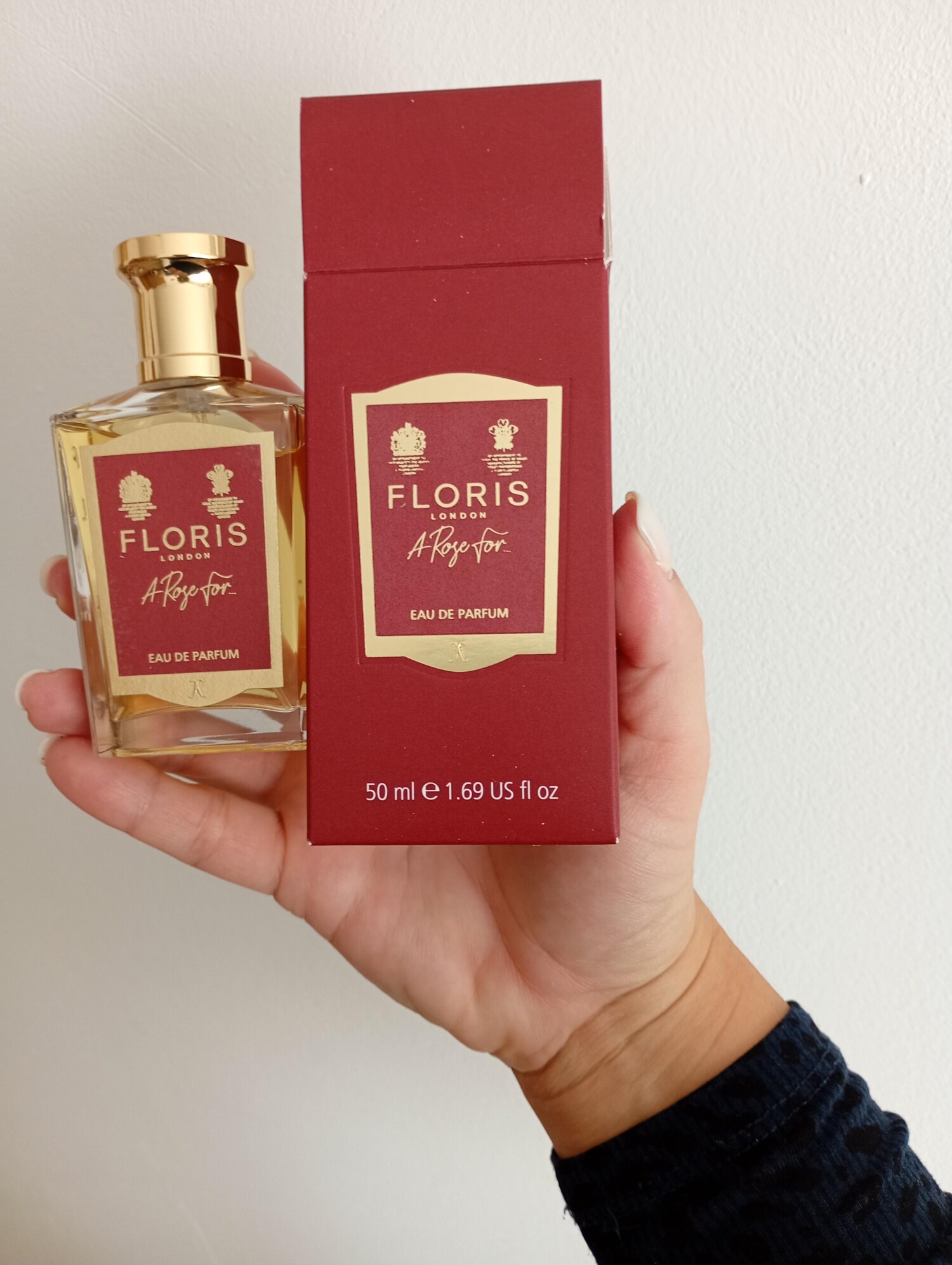 A Rose For... Floris perfume - a fragrance for women and men 2016