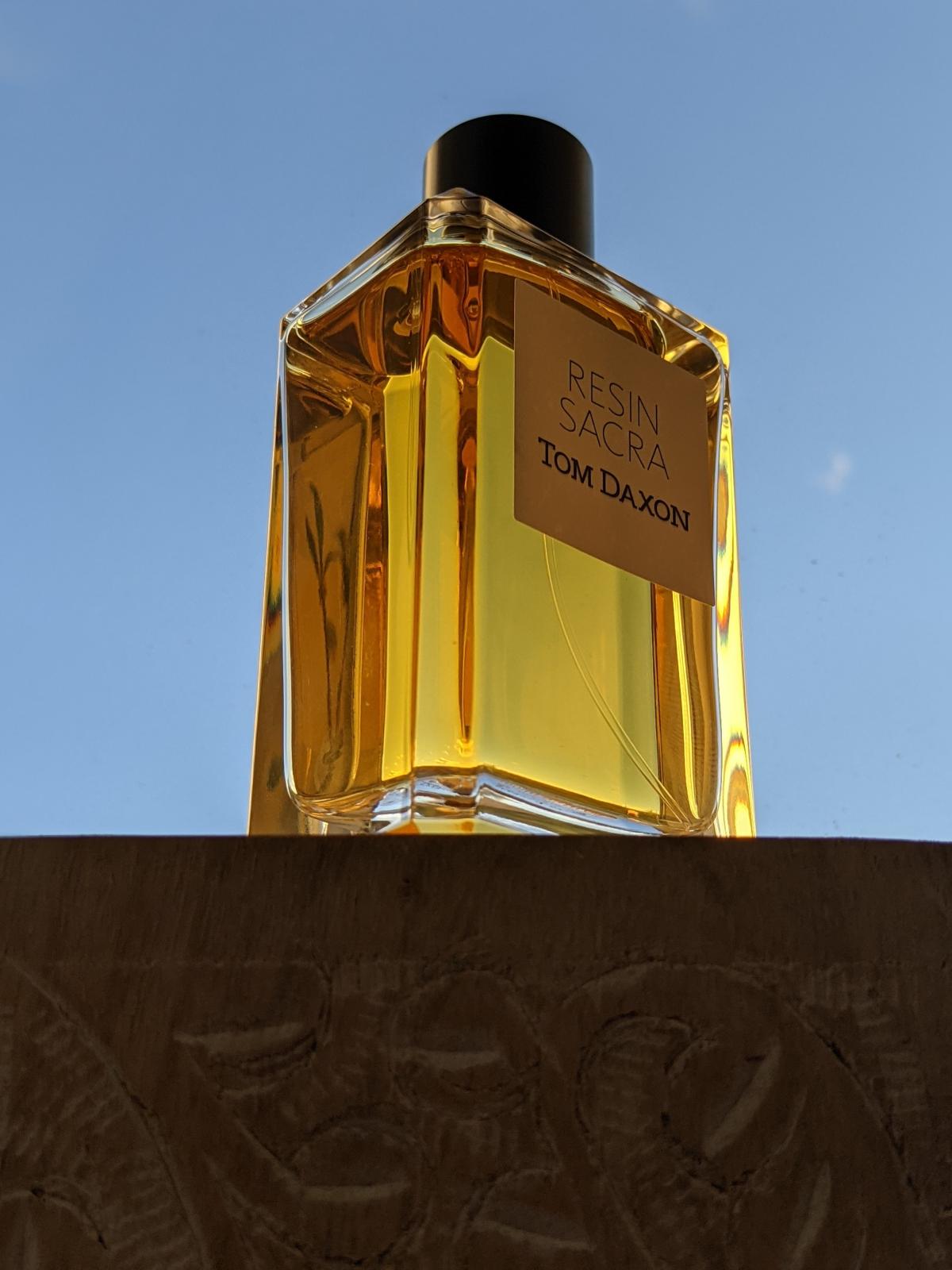 Resin Sacra Tom Daxon perfume - a fragrance for women and men 2013