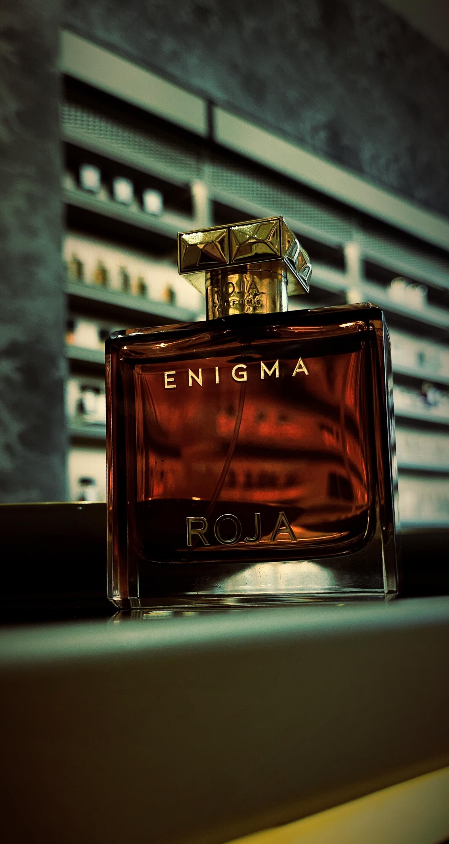 Enigma Pour Homme Parfum Cologne Roja Dove Colônia - a fragrância ...