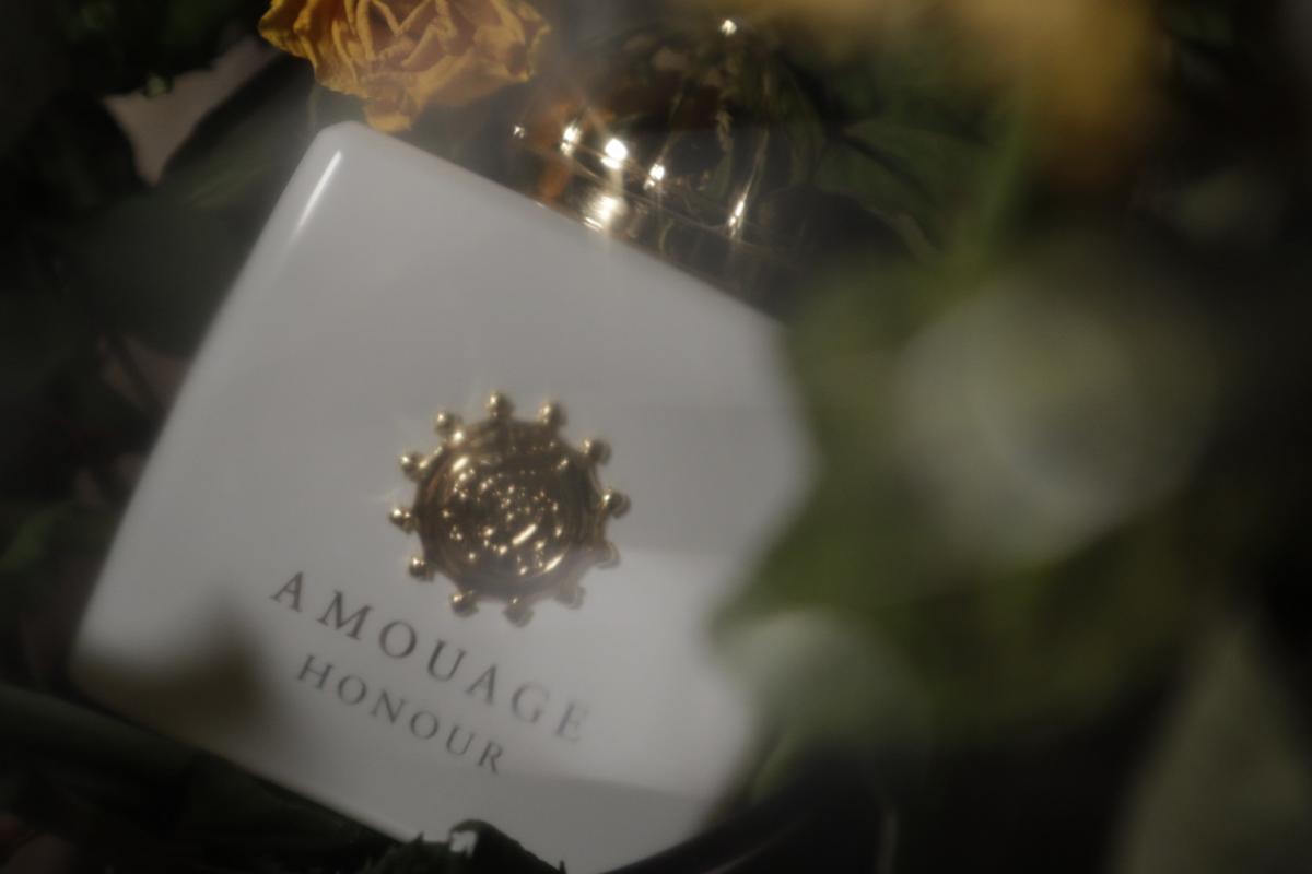Honour Woman Amouage perfume - a fragrance for women 2011