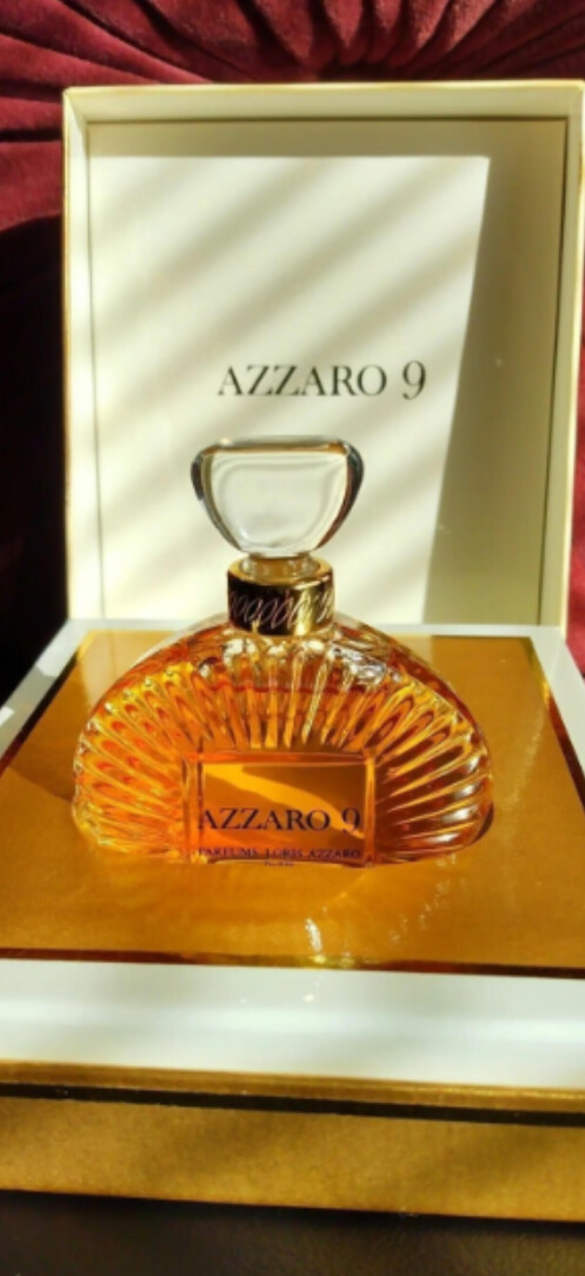 Azzaro 9 Azzaro сүрчиг - a сүрчиг эмэгтэй 1984